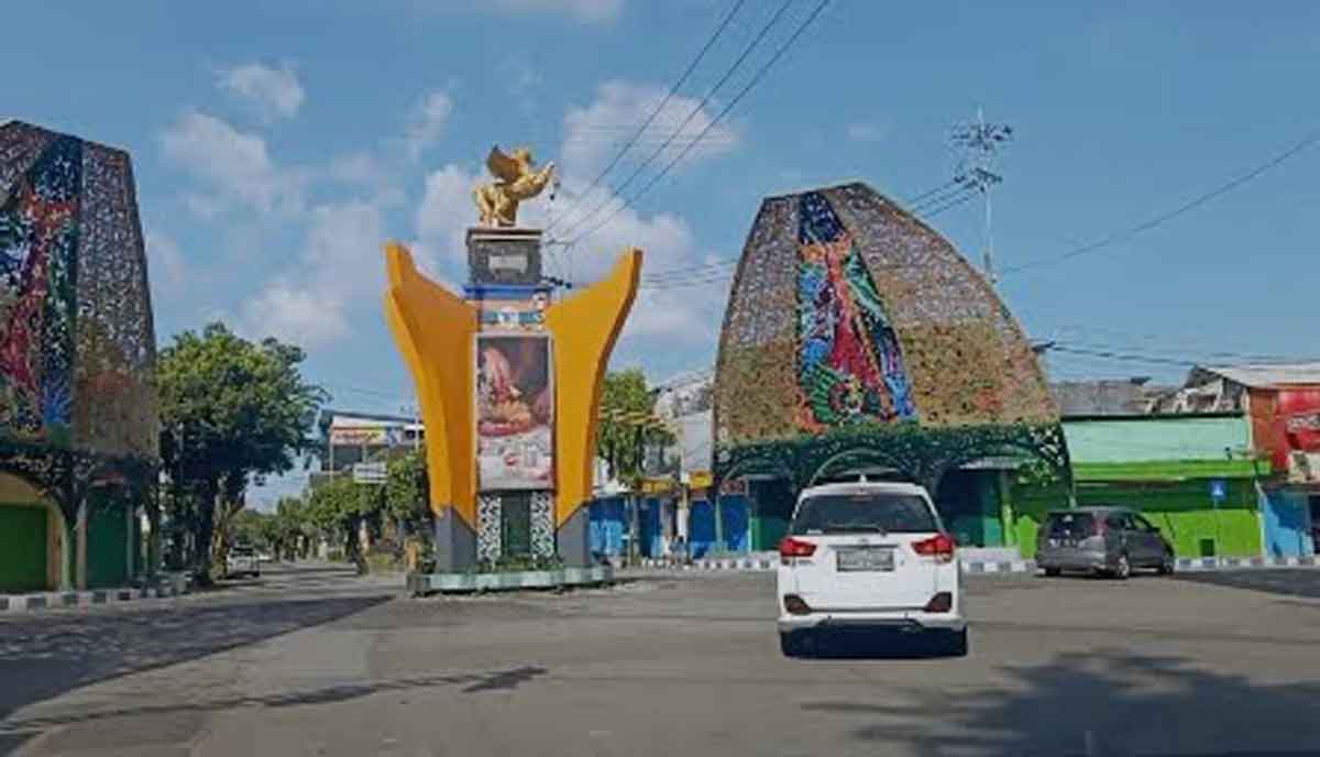 Jalanan Kota Sumenep Sepi Hari Kedua Lebaran Idul Fitri 1441 H ...