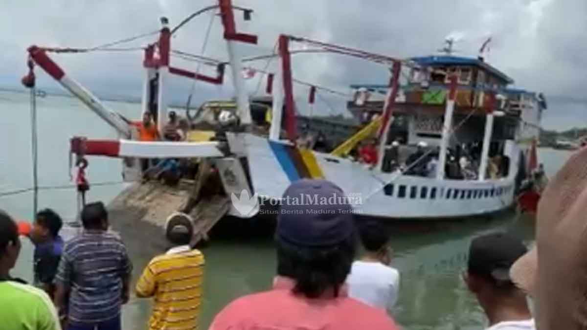 Breaking News - Kecelakaan Kapal Penyeberangan Kalianget-Talango ...