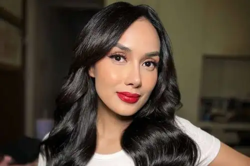 Profil Sara Wijayanto: Dari Backing Vocal Slank Hingga Jadi YouTuber ...